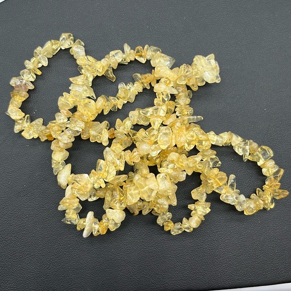 Jewelry | 32 Inch Citrine Chip Necklace Lovely Light Gold Color | Poshmark